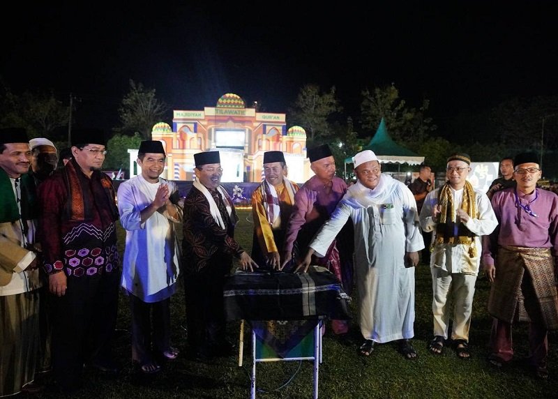 MTQ V Tingkat Pelajar se-Sumatera Resmi Dibuka Gubernur Riau Syamsuar ...