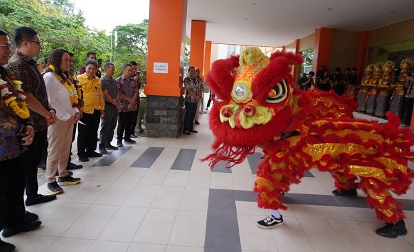 Serahkan Bantuan ke Yayasan Buddhayana Batam, Cen Sui Lan: Saya Hadir ...